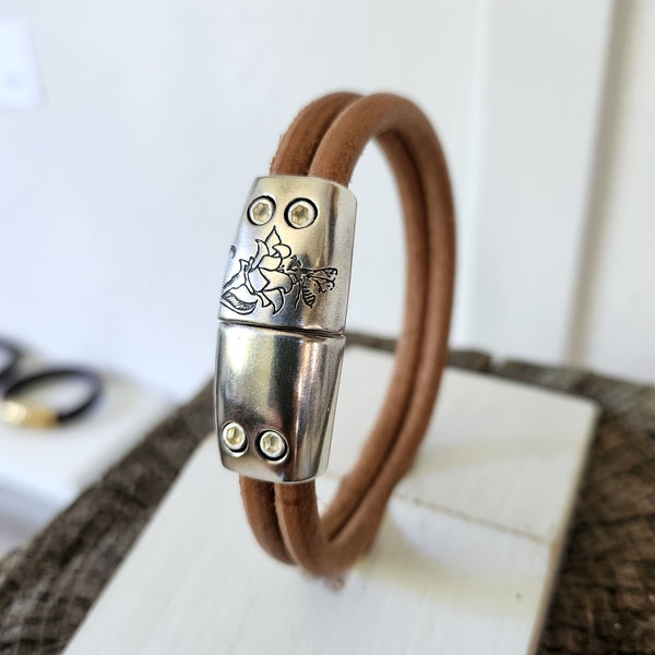 Souvenir Bracelet – Cat-Bates